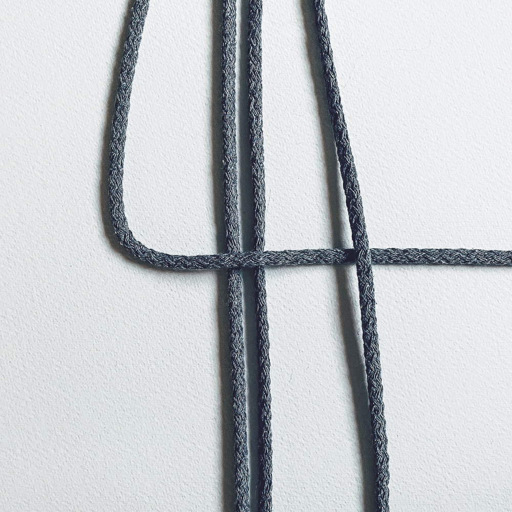 Half knot – Macrame Makers Club