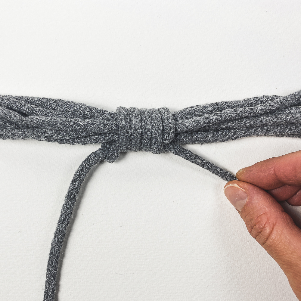 Gathering knot – Macrame Makers Club