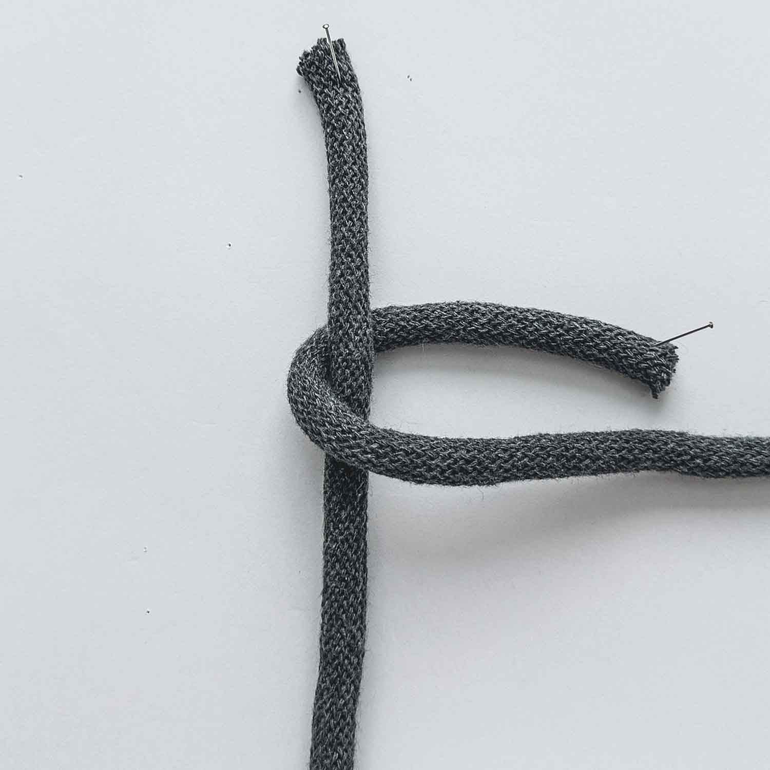 Cross knot step by step – Macrame Makers Club